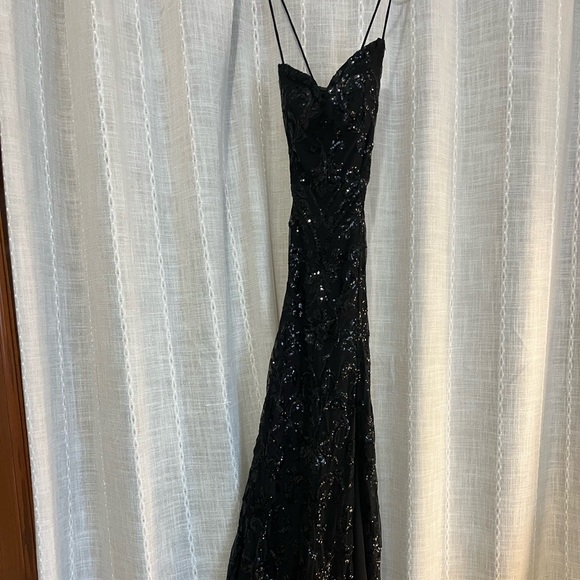 Windsor | Dresses | Windsor Black Sequin Embellished Gown | Poshmark